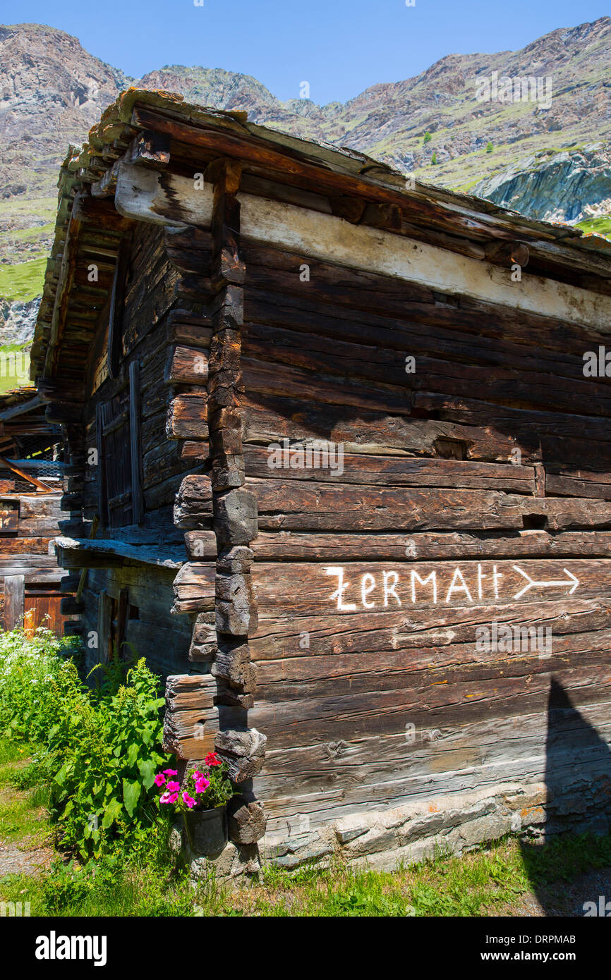 Traditional chalet in village of Zmutt in the Swiss Alps near Zermatt ...