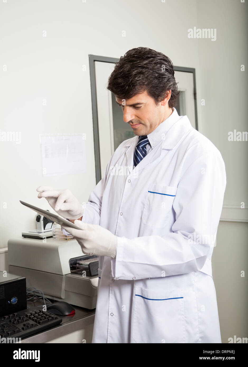 Lab chart hi-res stock photography and images - Alamy