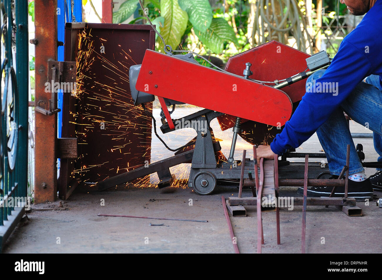 Diamond sawing hi-res stock photography and images - Alamy