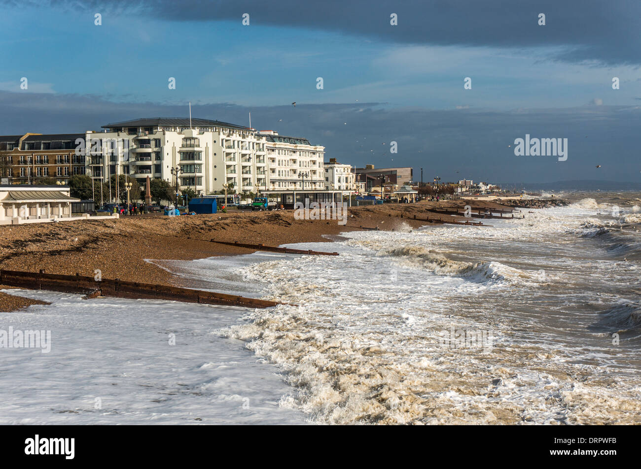 Worthing pier waves hi-res stock photography and images - Alamy