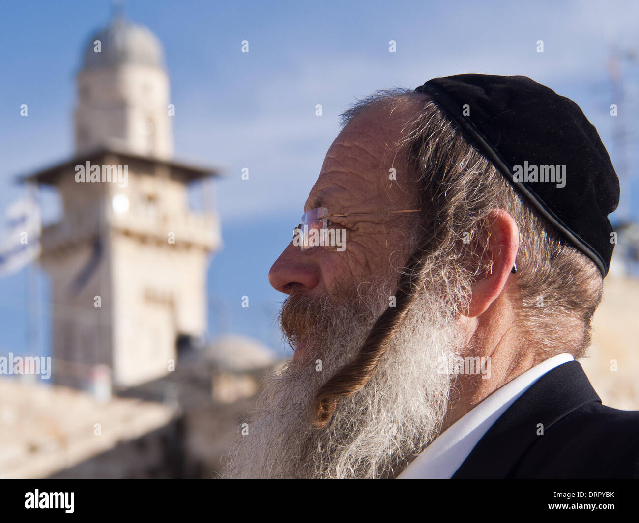 Jerusalem, Israel. 31st January 2014. An ultra-Orthodox Jewish man ...
