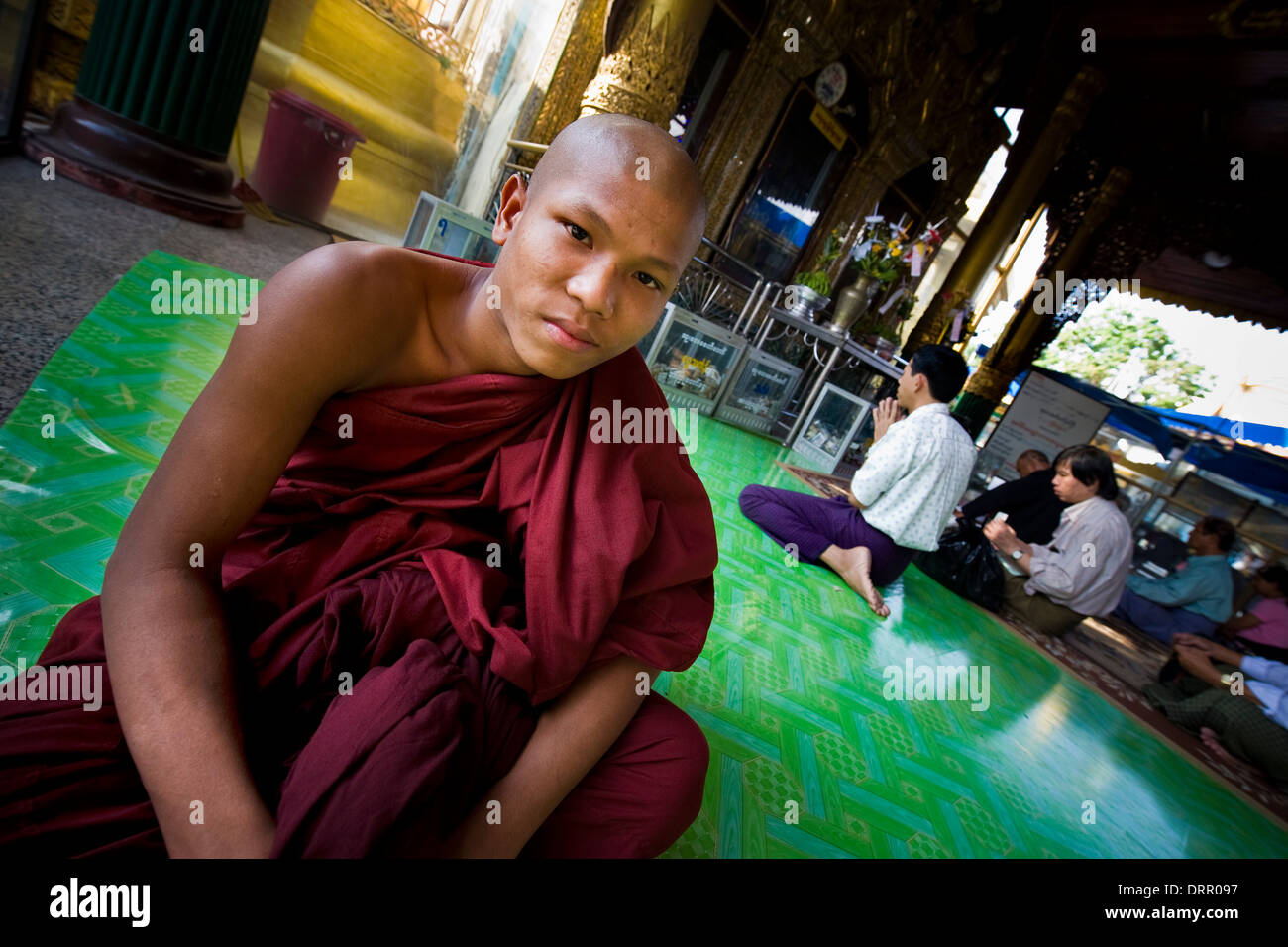 Myanmar, Yangon, Sule paya, monk Stock Photo - Alamy