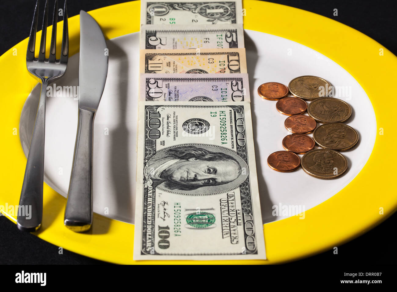 Pay by plate hi-res stock photography and images - Alamy
