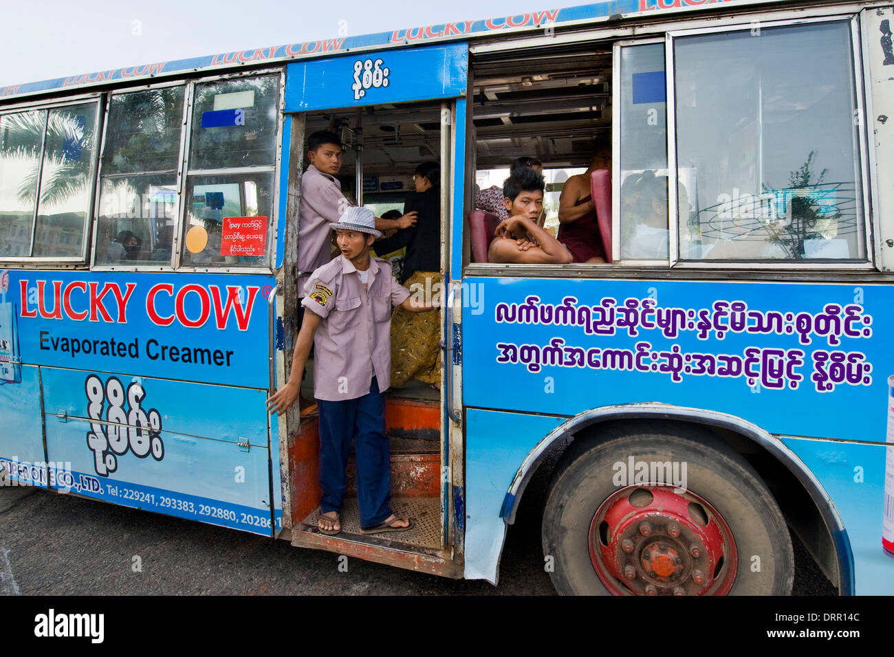 Myanmar, Yangon, bus station Stock Photo - Alamy