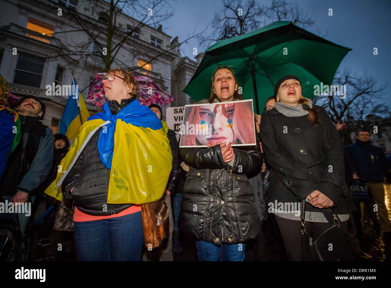 Euromaidan protest outside Ukrainian Embassy in London Stock Photo - Alamy