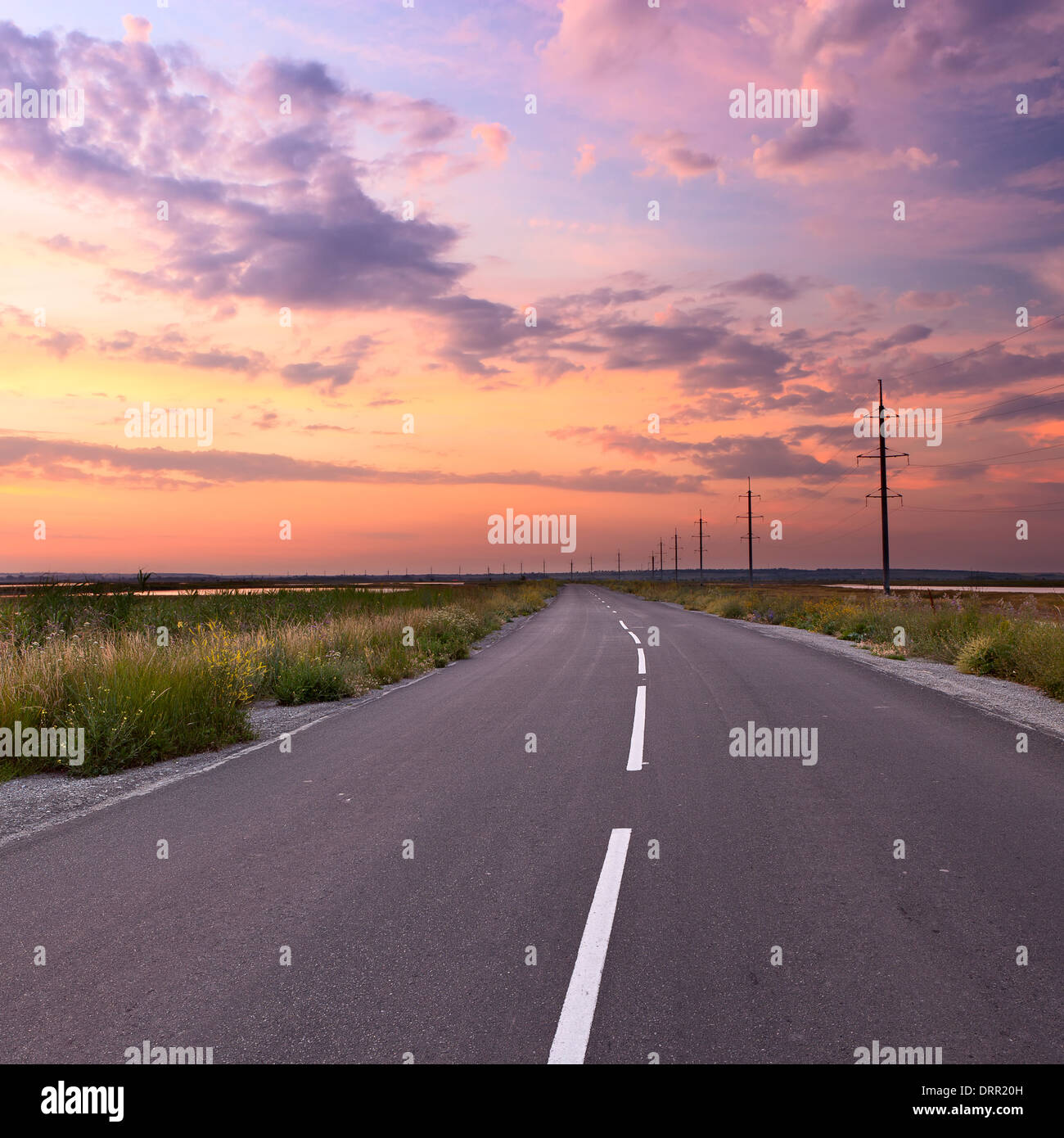 Meadow river country road hi-res stock photography and images - Alamy