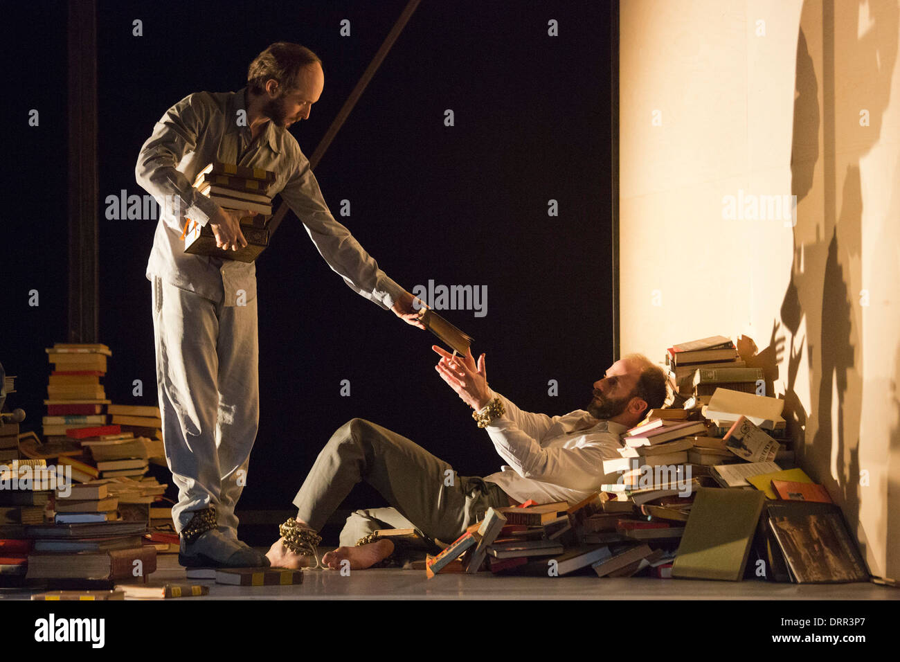 Sidi Larbi Cherkaoui's work "Apocrifu" at the Queen Elizabeth Hall ...