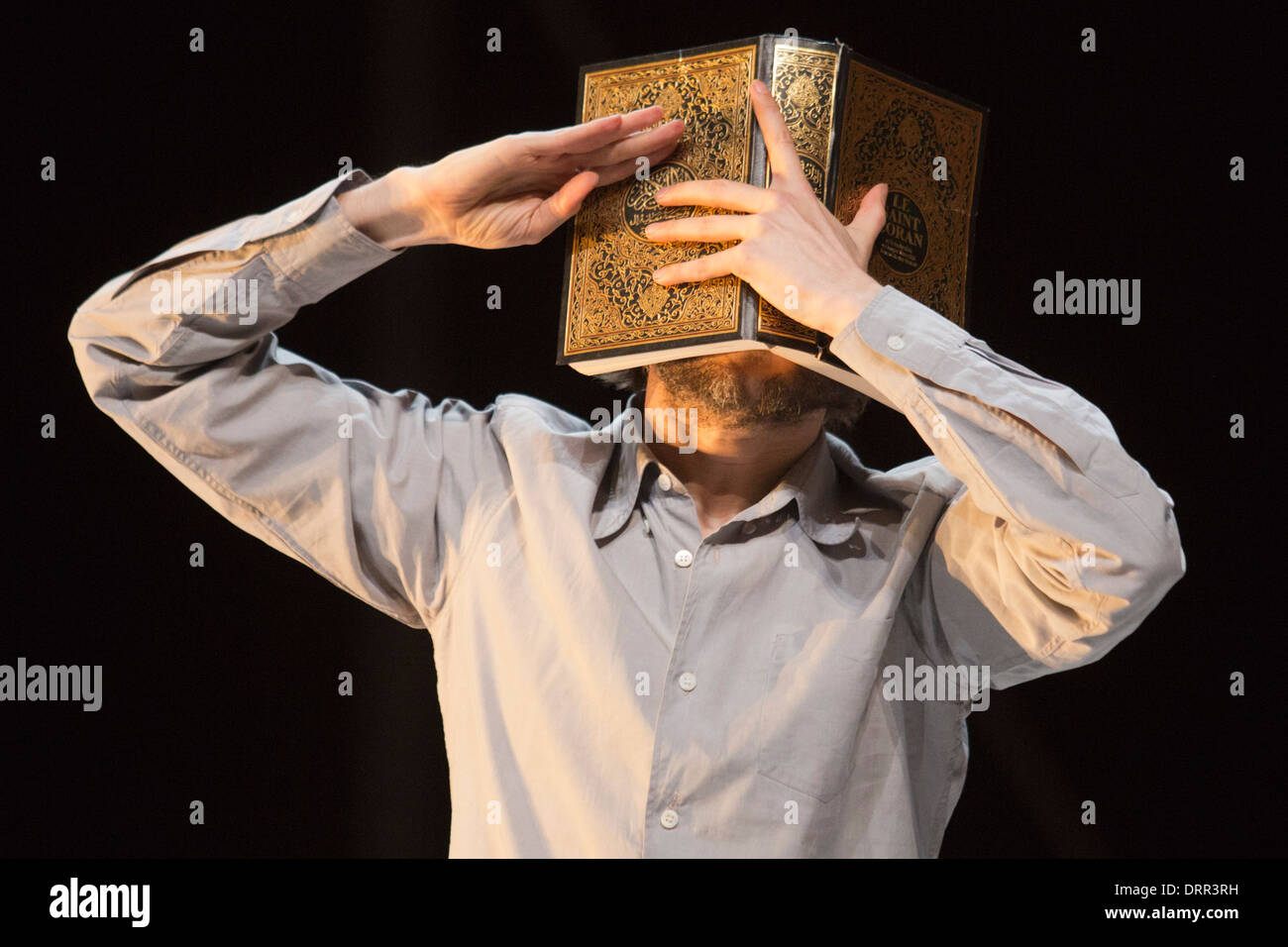 Sidi Larbi Cherkaoui's work "Apocrifu" at the Queen Elizabeth Hall ...