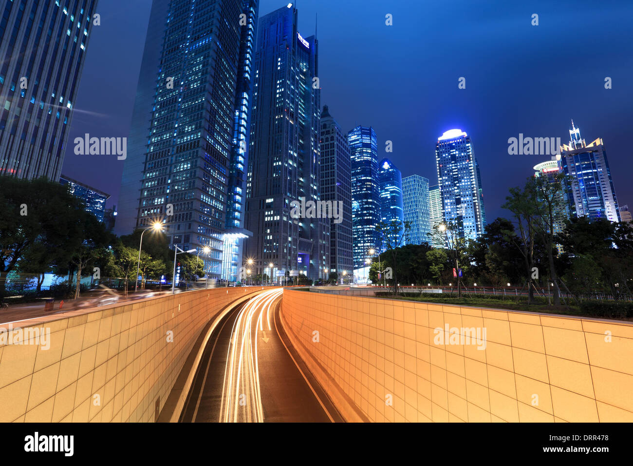 City entrance night view hi-res stock photography and images - Alamy