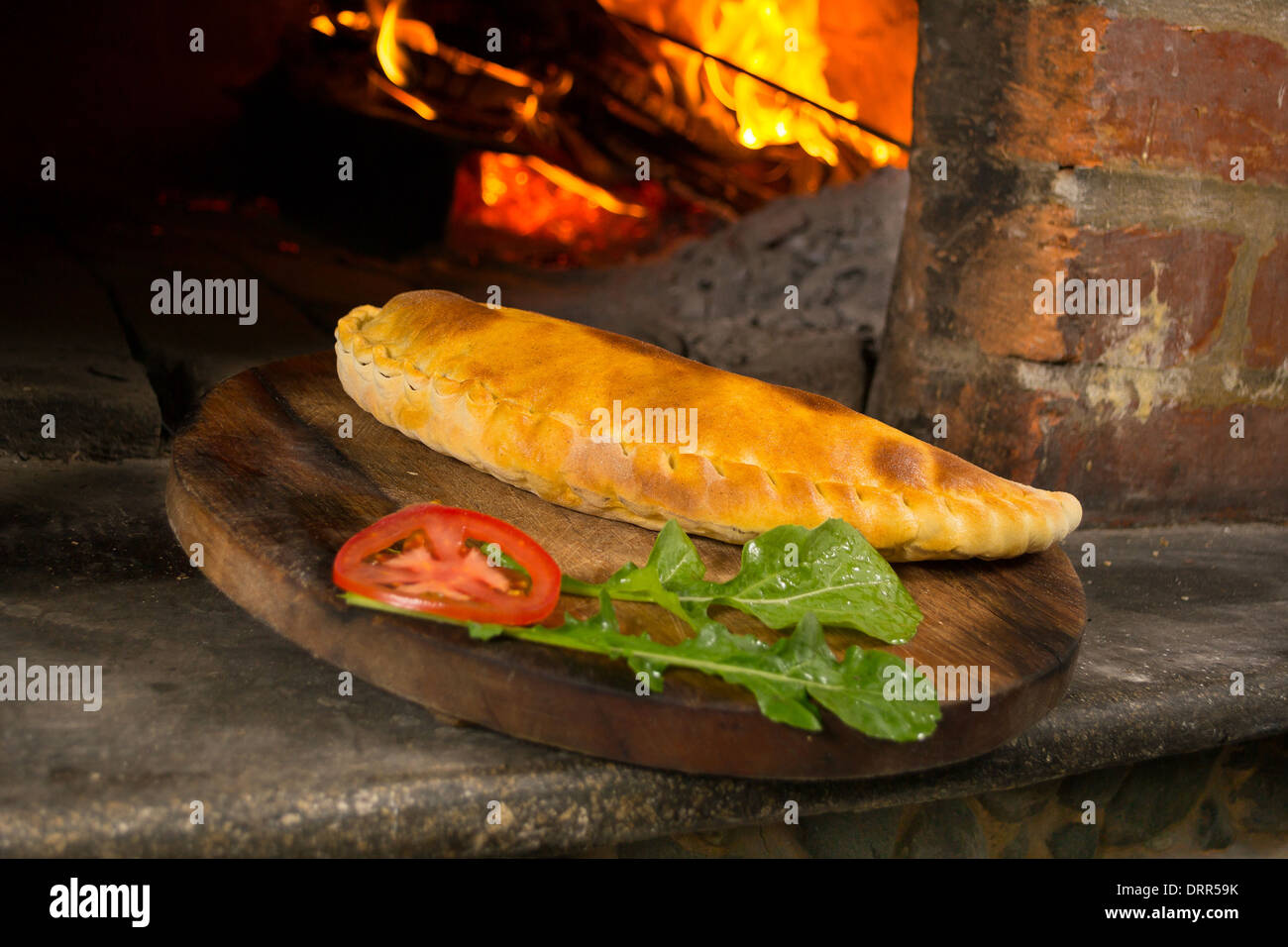 Ricotta cheese calzone hi-res stock photography and images - Alamy