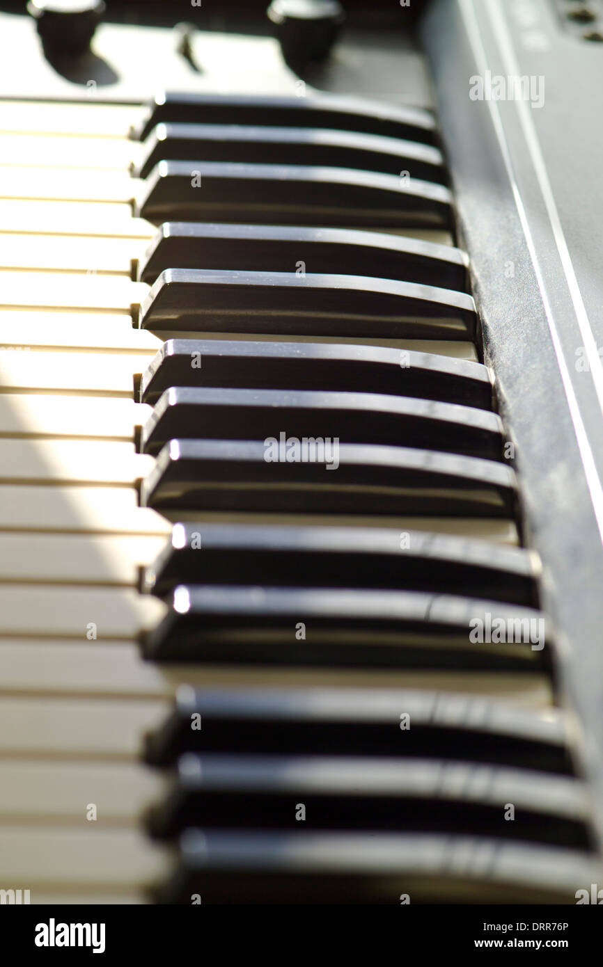 synthesizer keyboard overhead shot Stock Photo - Alamy