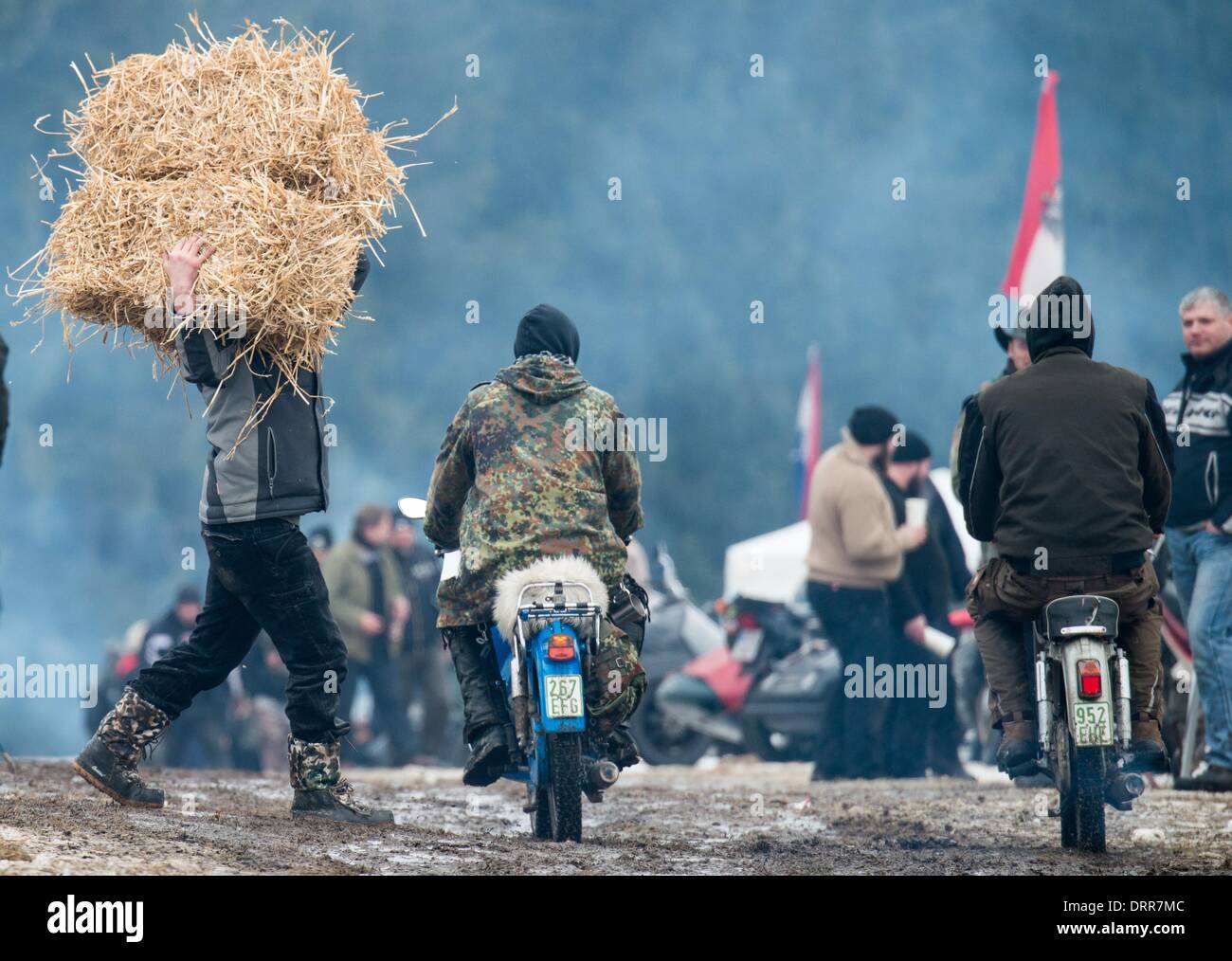 Thurmansbang, Germany. 31st Jan, 2014. Participants drive their ...