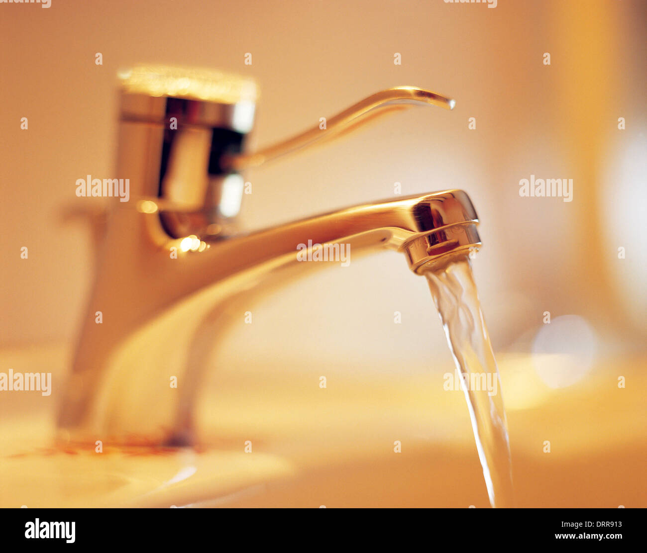 Gold tap hi-res stock photography and images - Alamy