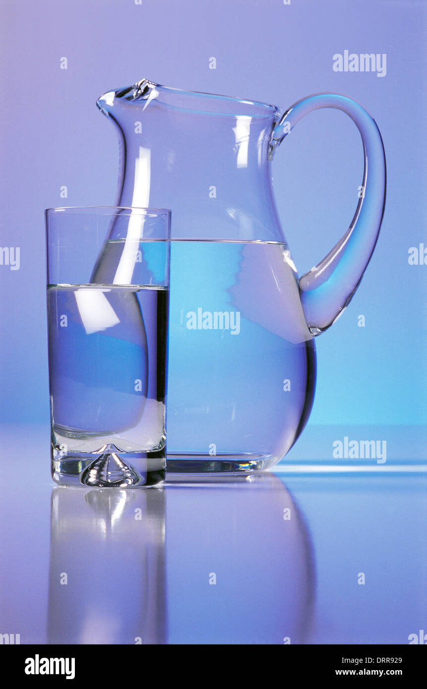 Jug of water, glass of water Stock Photo - Alamy