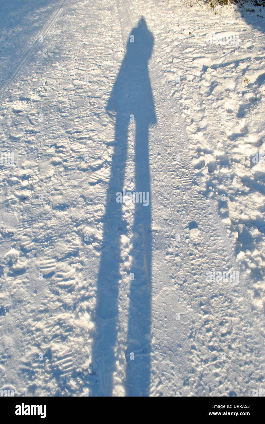 Shadow outline hi-res stock photography and images - Alamy