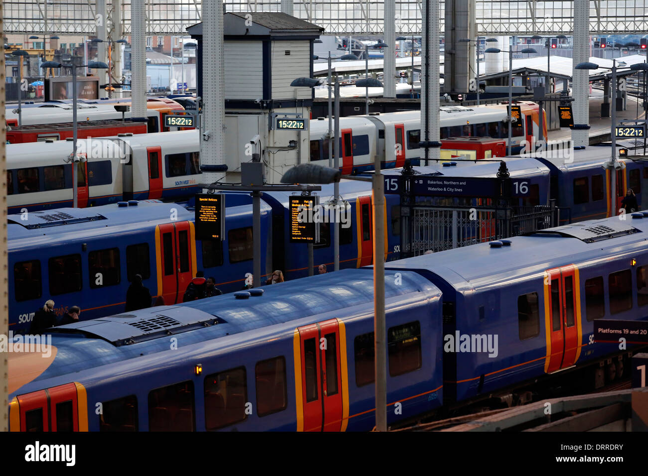 Waterloo station train trains Stock Photo - Alamy