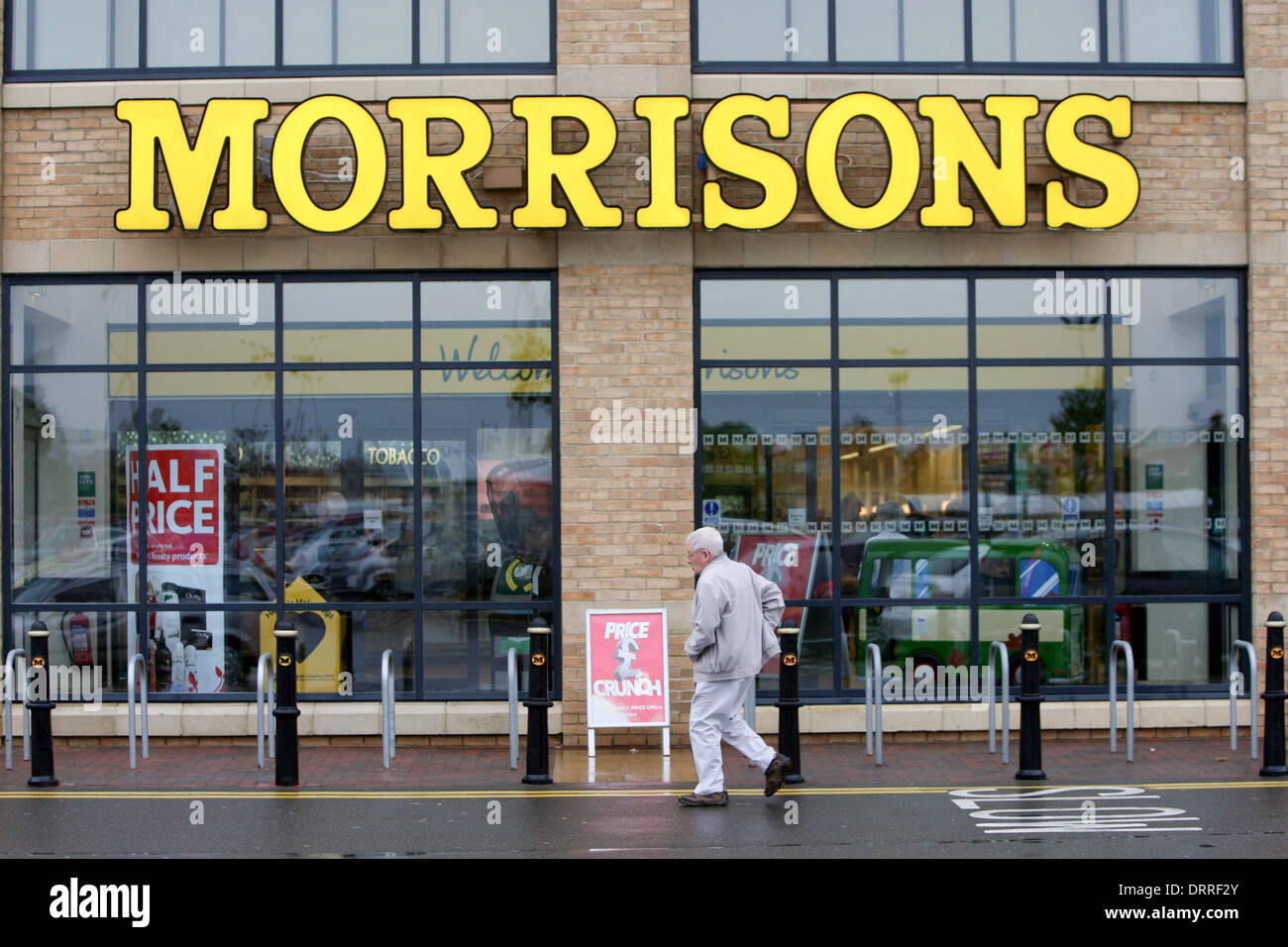 Morrisons superstore hi-res stock photography and images - Alamy