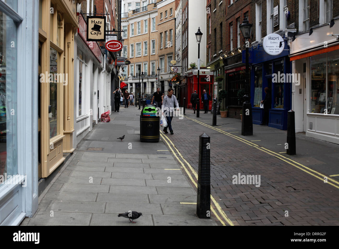 Empty streets hi-res stock photography and images - Alamy