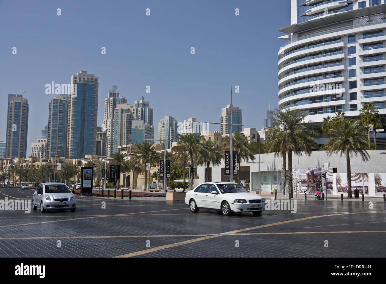 Street scene near Dubai Mall, Dubai, United Arab Emirates Stock Photo ...