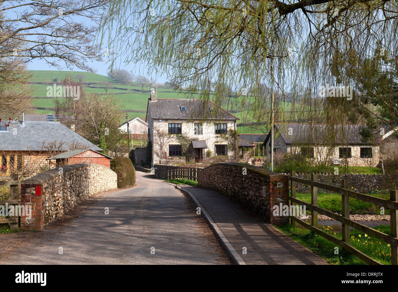 Quiet english villages hi-res stock photography and images - Alamy
