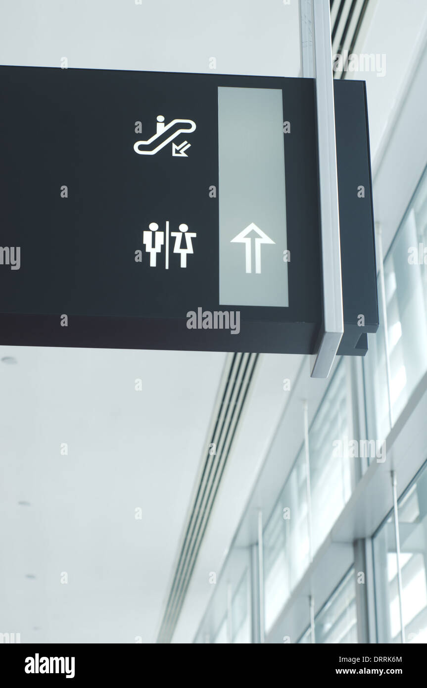 Washroom sign with arrow hi-res stock photography and images - Alamy