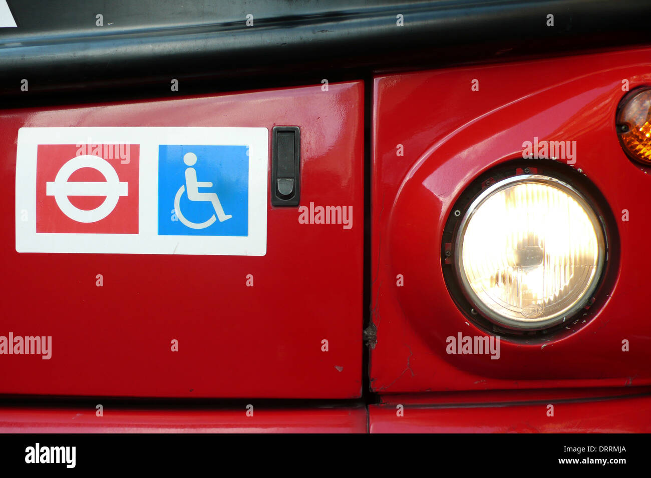 Disabled wheelchair bus london hi-res stock photography and images - Alamy