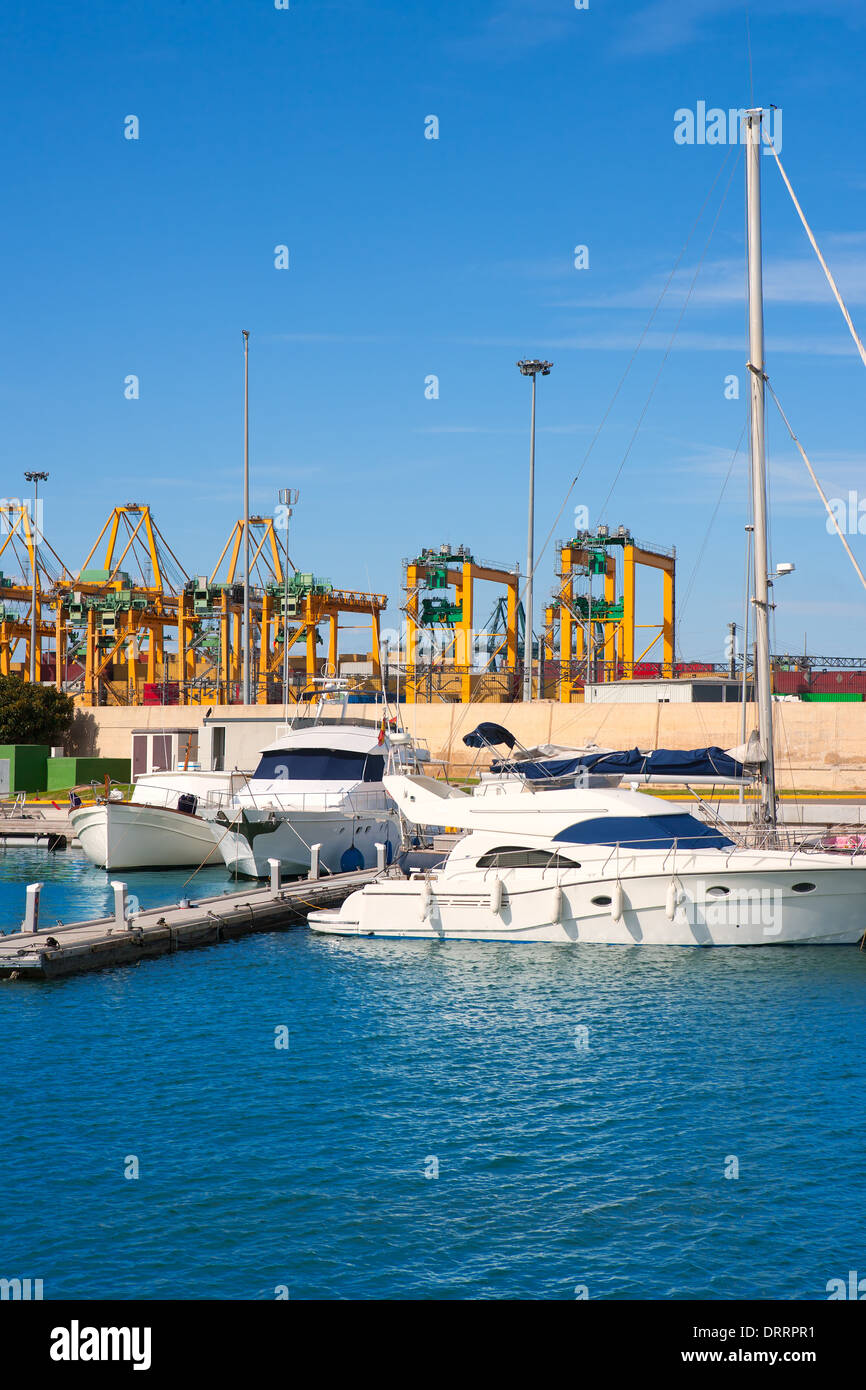 Crane in the port of valencia hi-res stock photography and images - Alamy