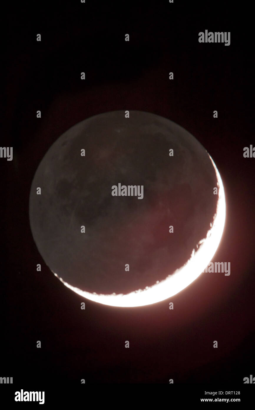 Crescent moon hi-res stock photography and images - Alamy