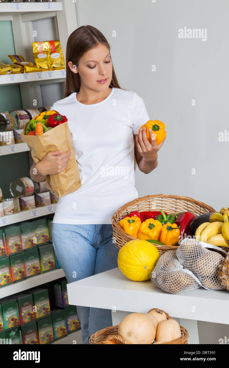 Woman shopping beauty supermarket hi-res stock photography and images ...
