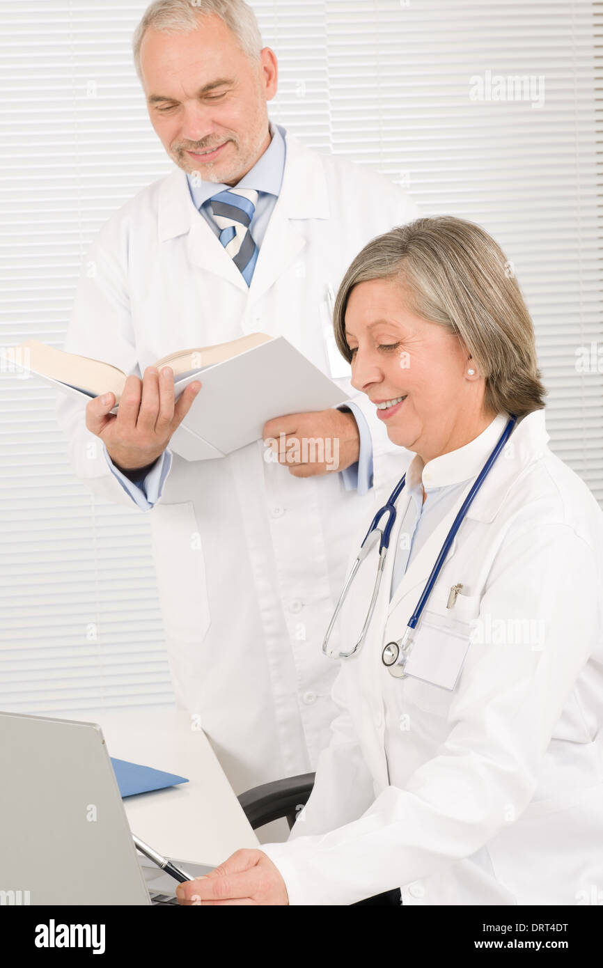 Doctors book hi-res stock photography and images - Alamy