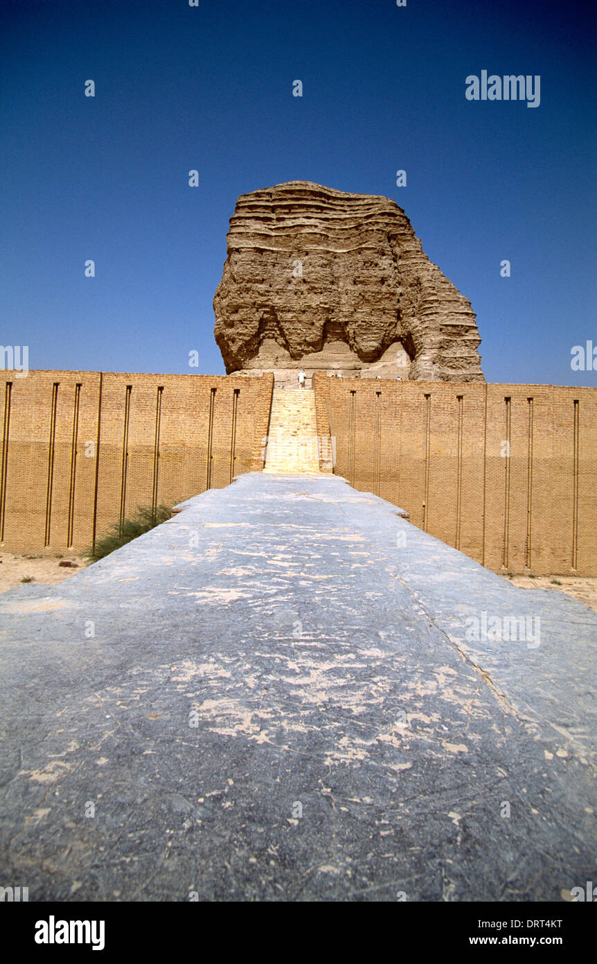 Ziggurat hi-res stock photography and images - Alamy
