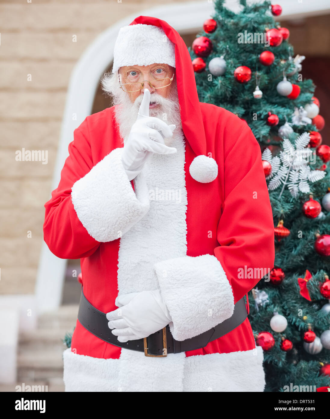 Christmas red lips hi-res stock photography and images - Alamy