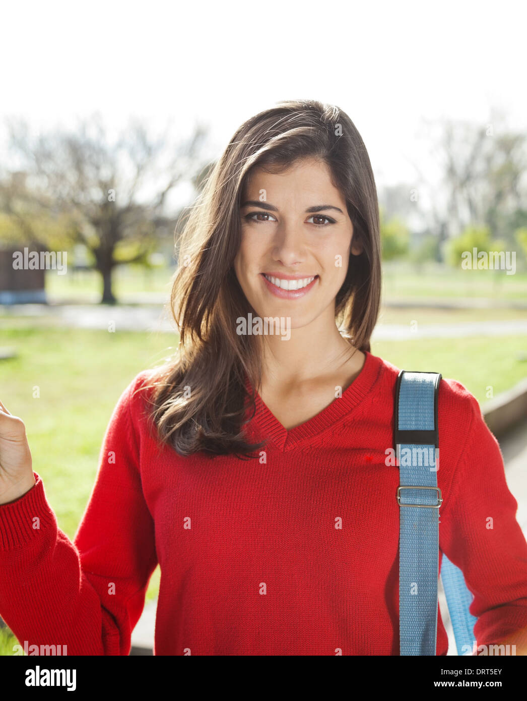 Pretty brunette college student hi-res stock photography and images - Alamy