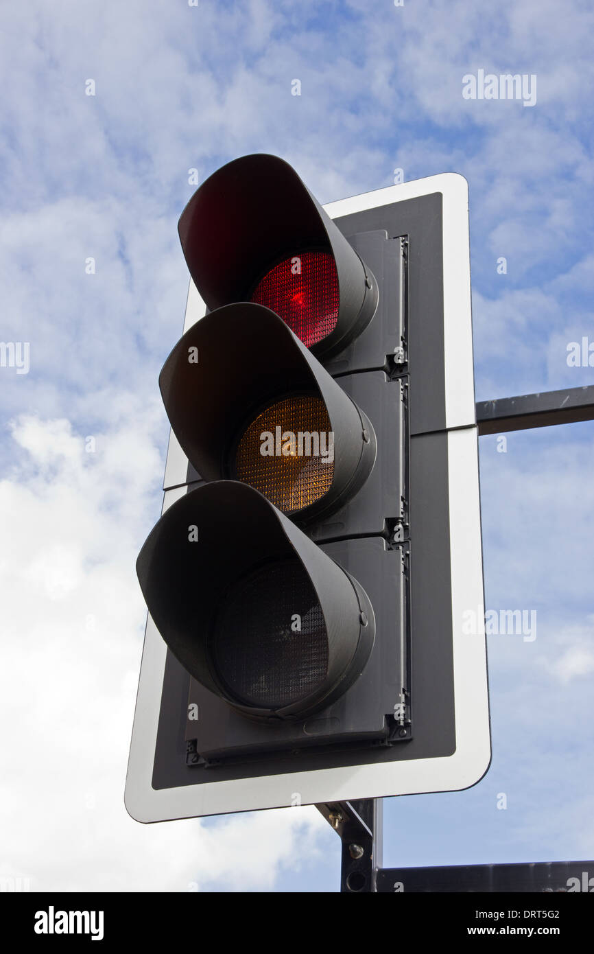 Amber traffic light hi-res stock photography and images - Alamy