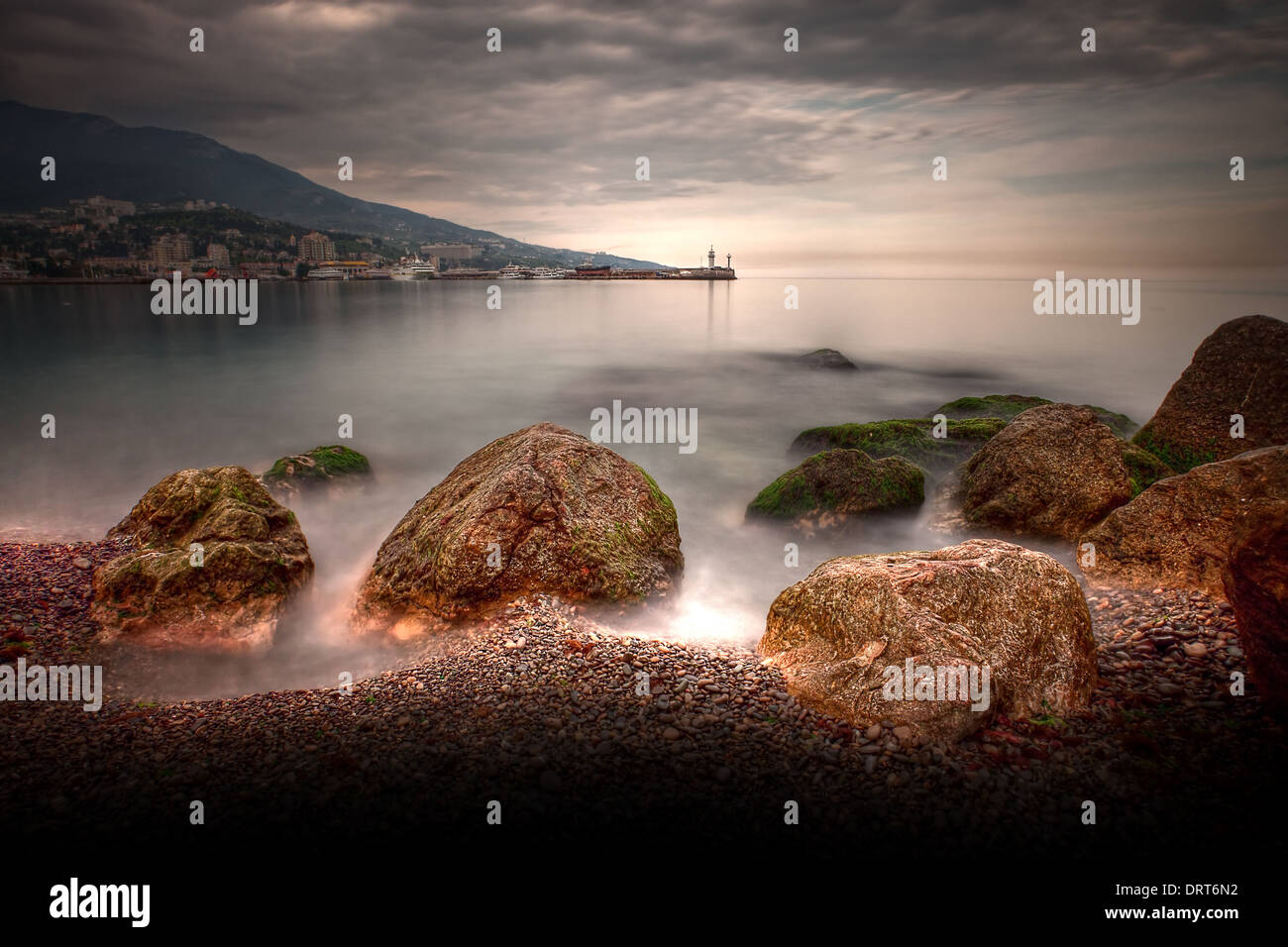 Dramatic seascape hi-res stock photography and images - Alamy