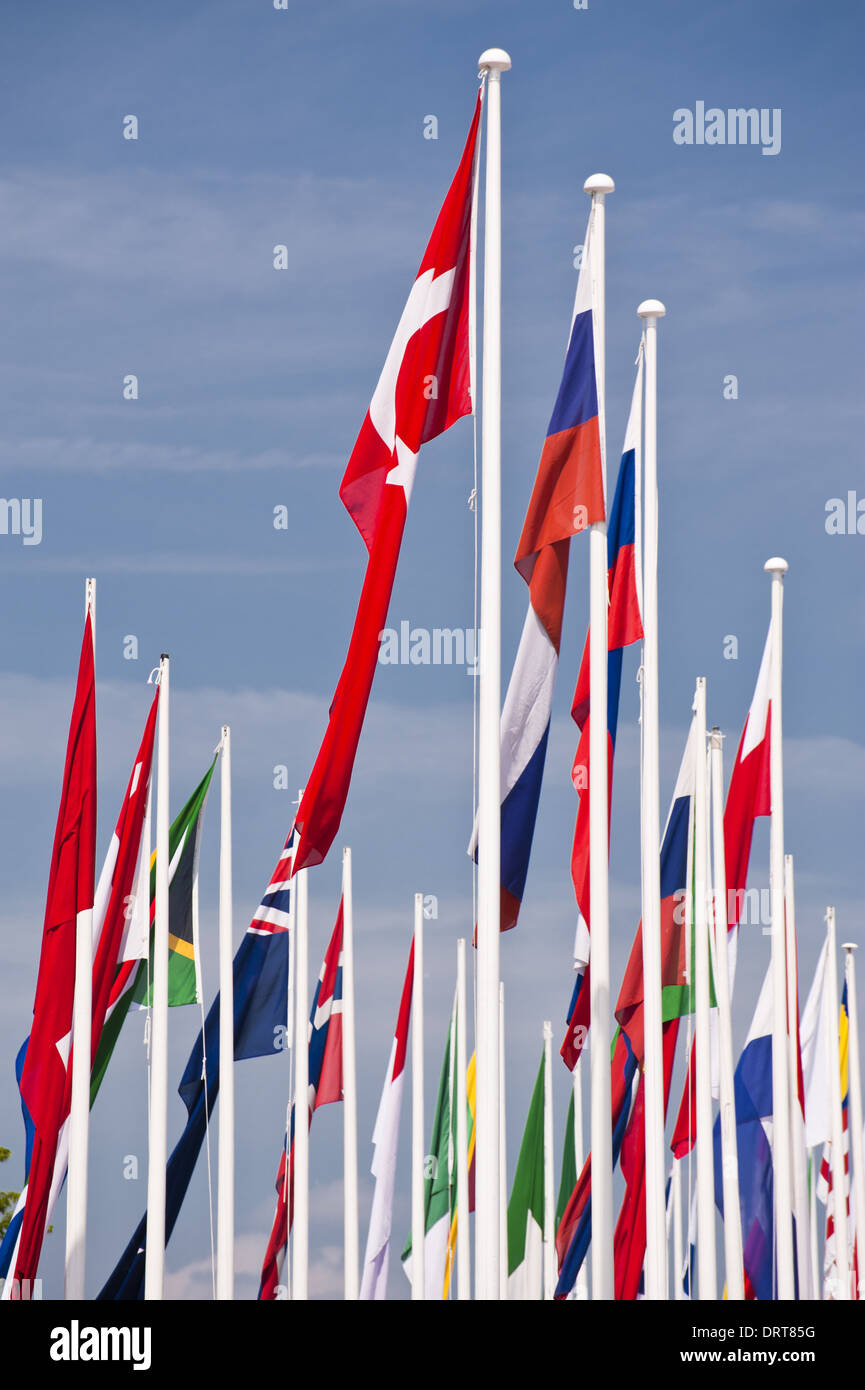 Wo flags hi-res stock photography and images - Alamy