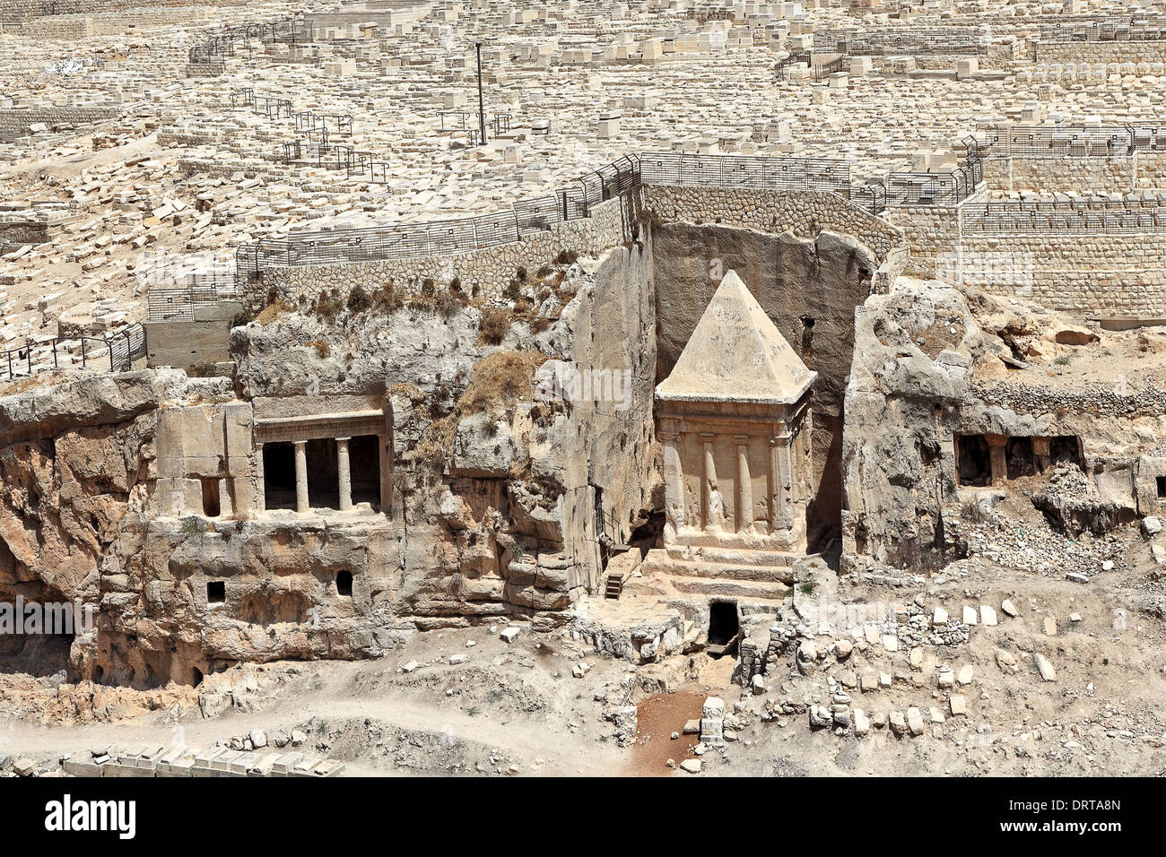 Tomb of of the priest Zechariah and ancient jewish 3000 years old ...