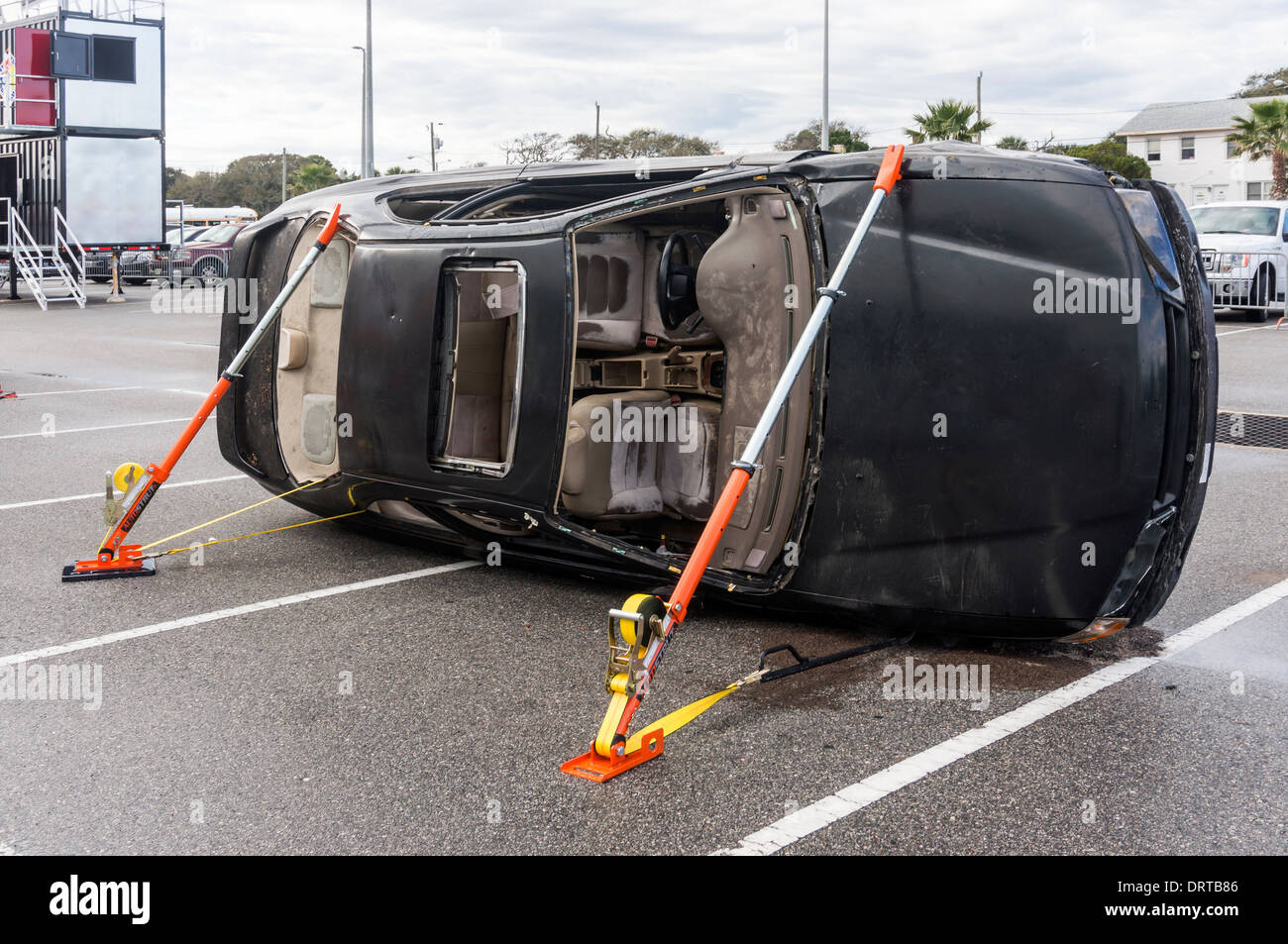 Auto strut system hi-res stock photography and images - Alamy