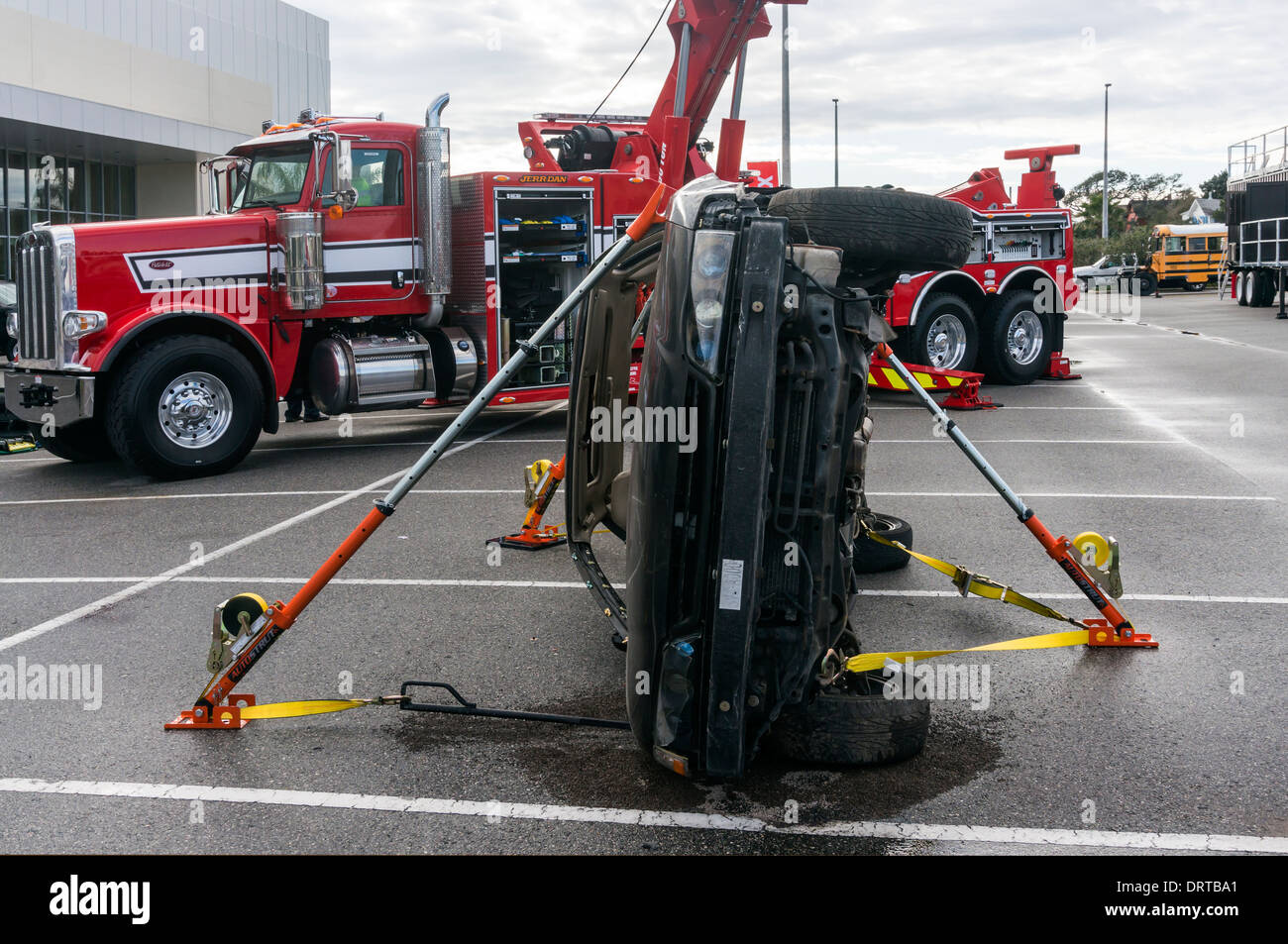 Strut hi-res stock photography and images - Alamy