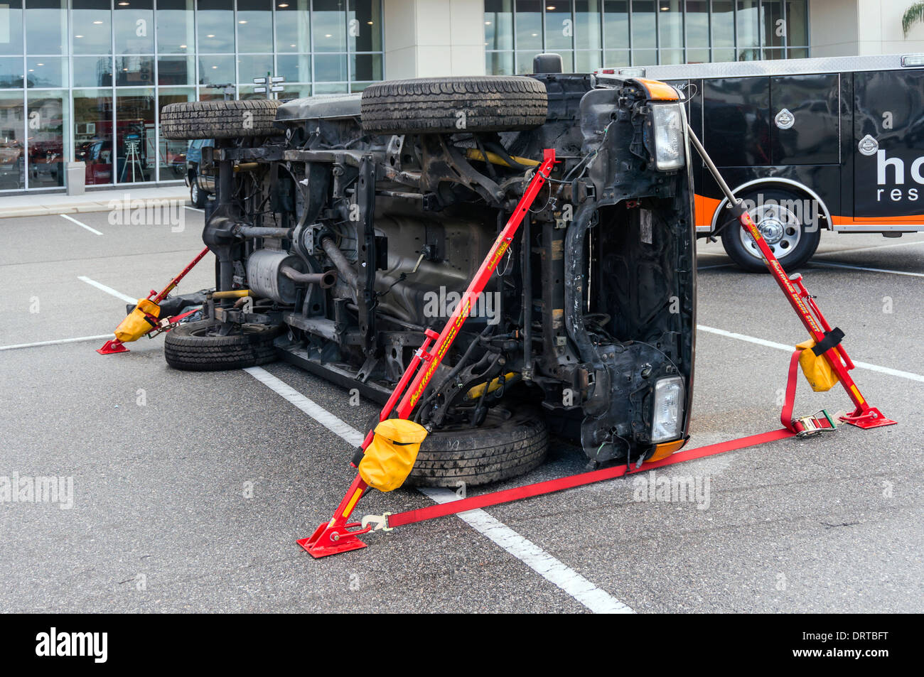 Deployed portable Junkyard Dog Nightmare Rescue Strut struts system ...