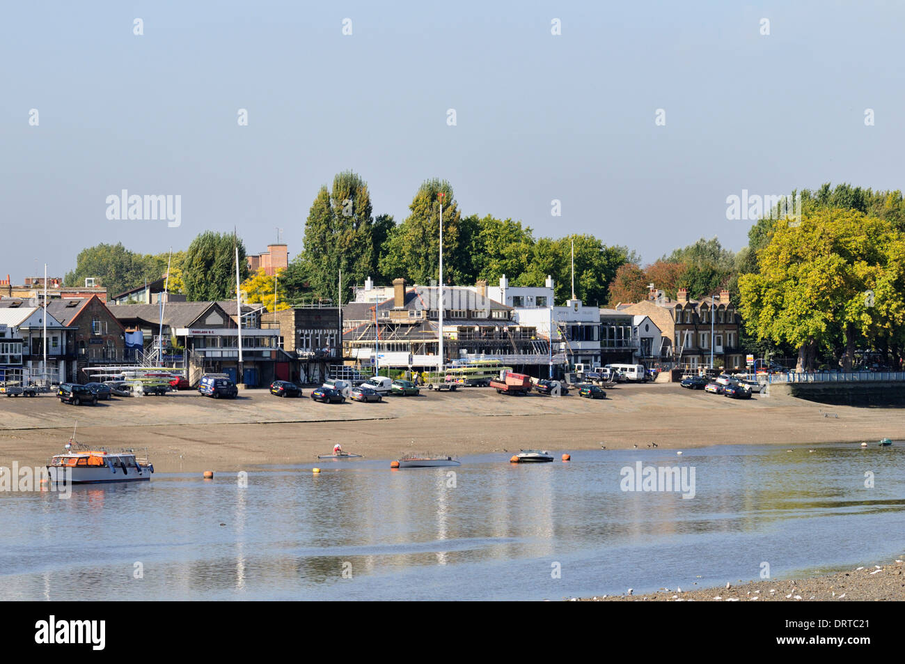 Boathouse putney hi-res stock photography and images - Alamy