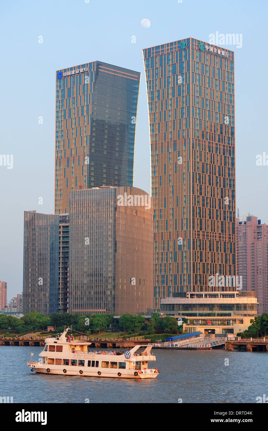 Urban architectures with city skyline Stock Photo - Alamy