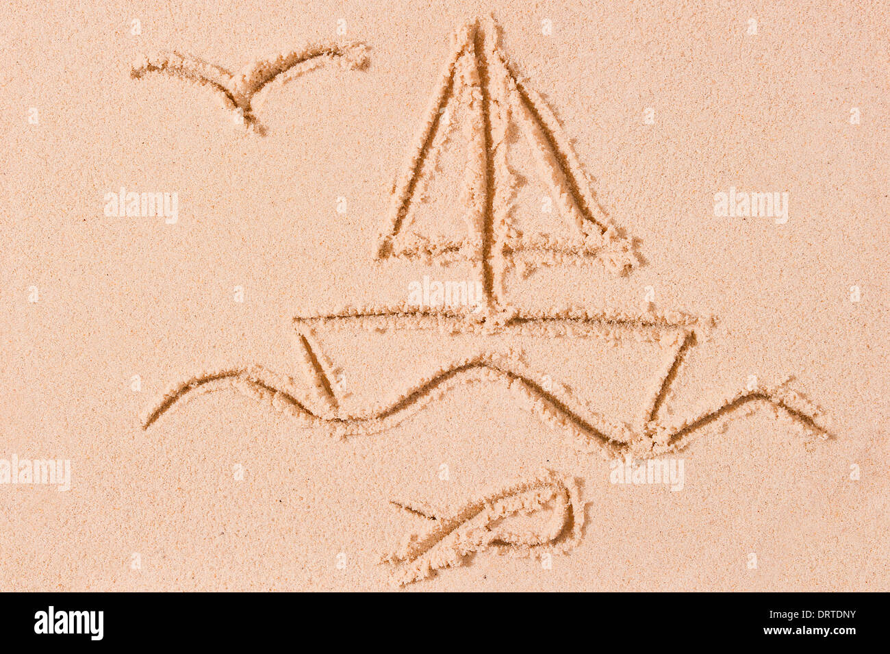 Ship drawn on sand hi-res stock photography and images - Alamy