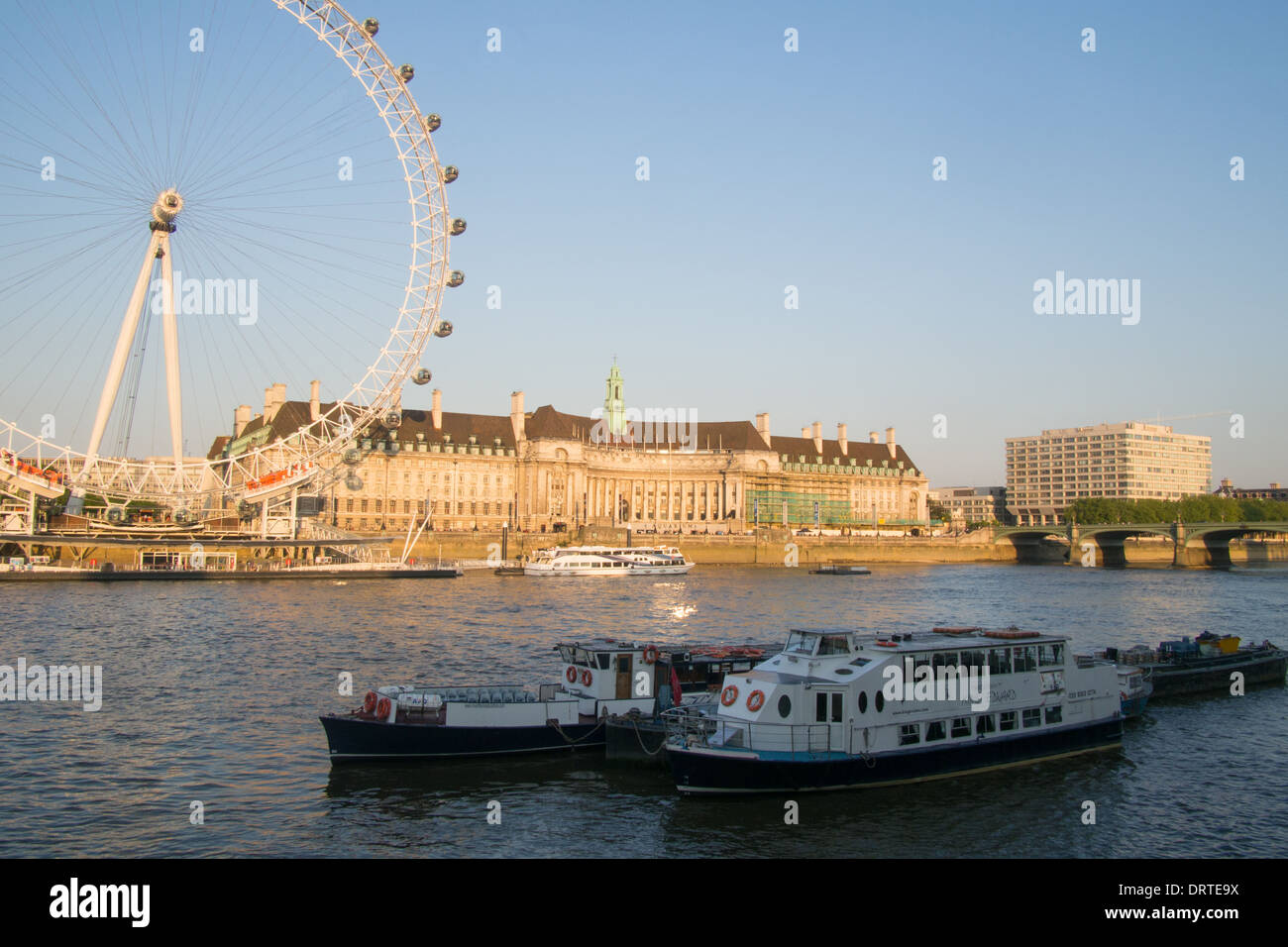 London county hall hi-res stock photography and images - Alamy