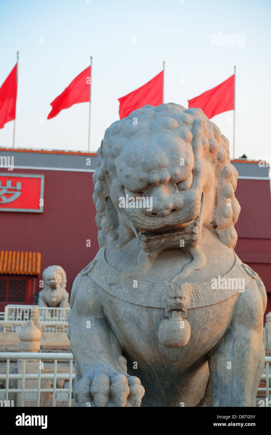 Lion statue in tiananmen hi-res stock photography and images - Alamy