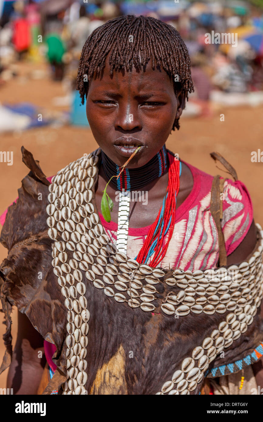 Young People From The Tsemay Tribe At The Thursday Market In Key Afar ...