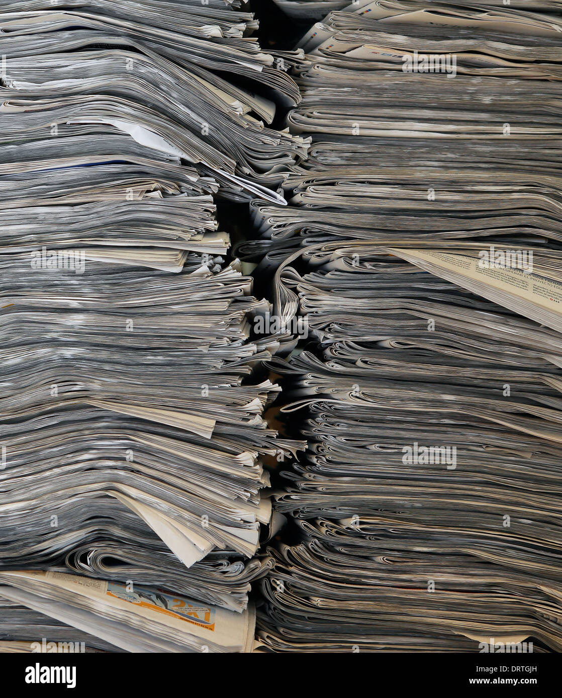 Periódico local hi-res stock photography and images - Alamy