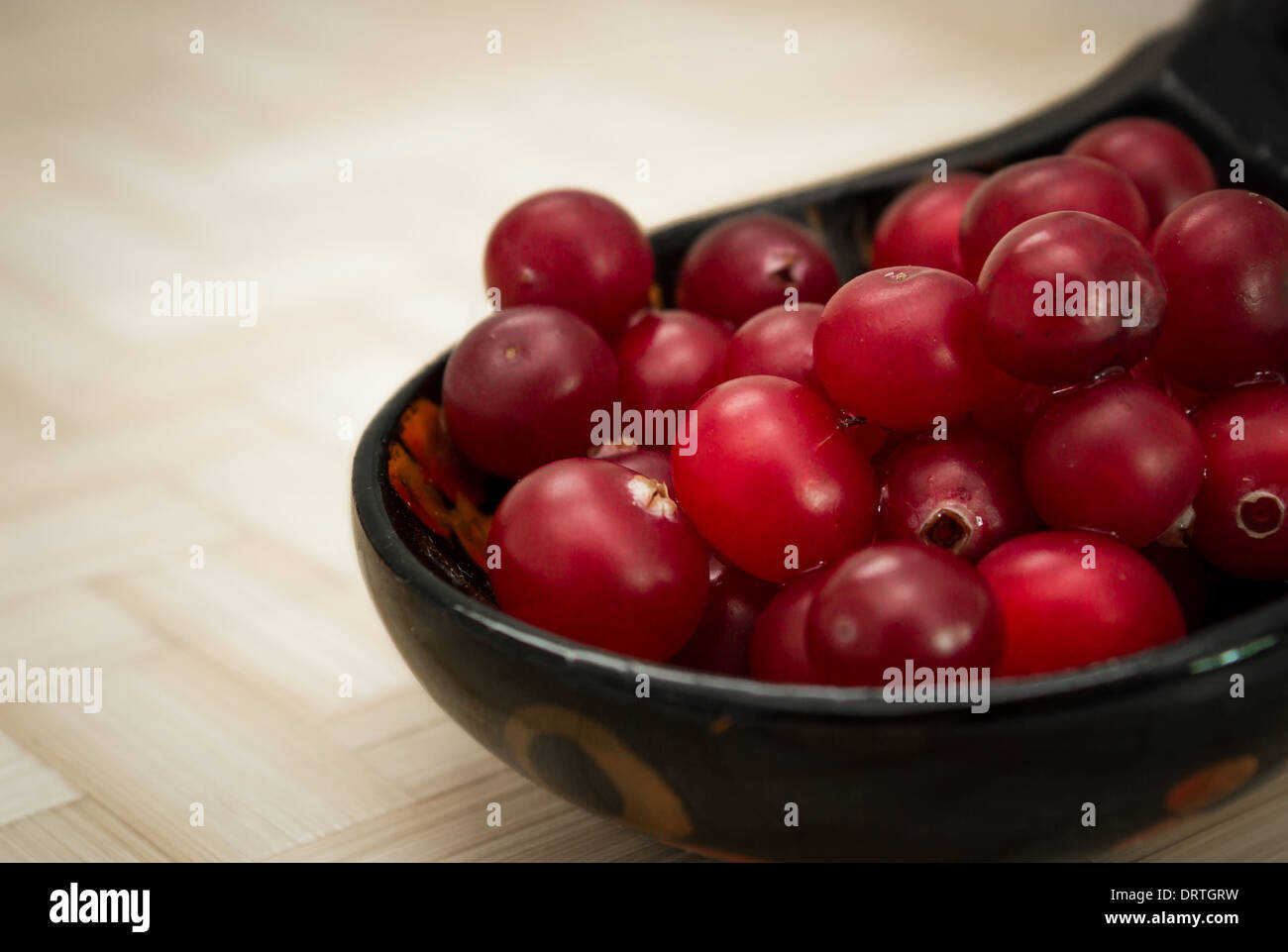 Cranberries fresh ripe organic hi-res stock photography and images - Alamy