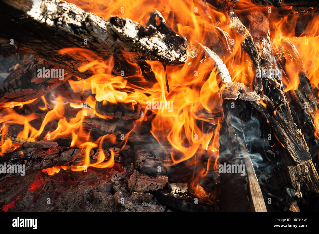 Outdoor photo fire hi-res stock photography and images - Alamy