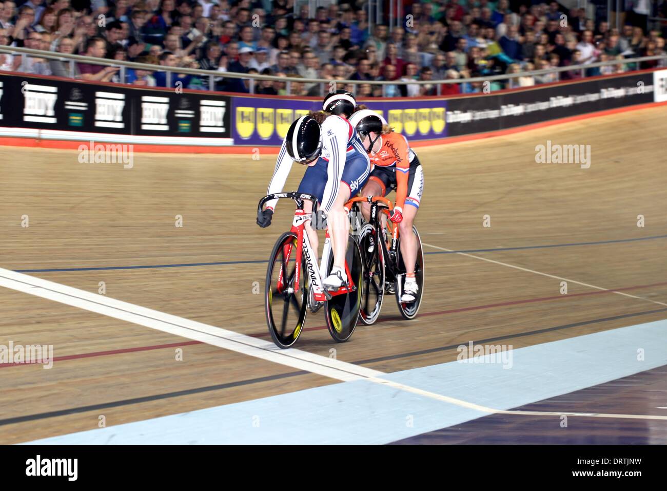 Cycling track finish hi-res stock photography and images - Alamy